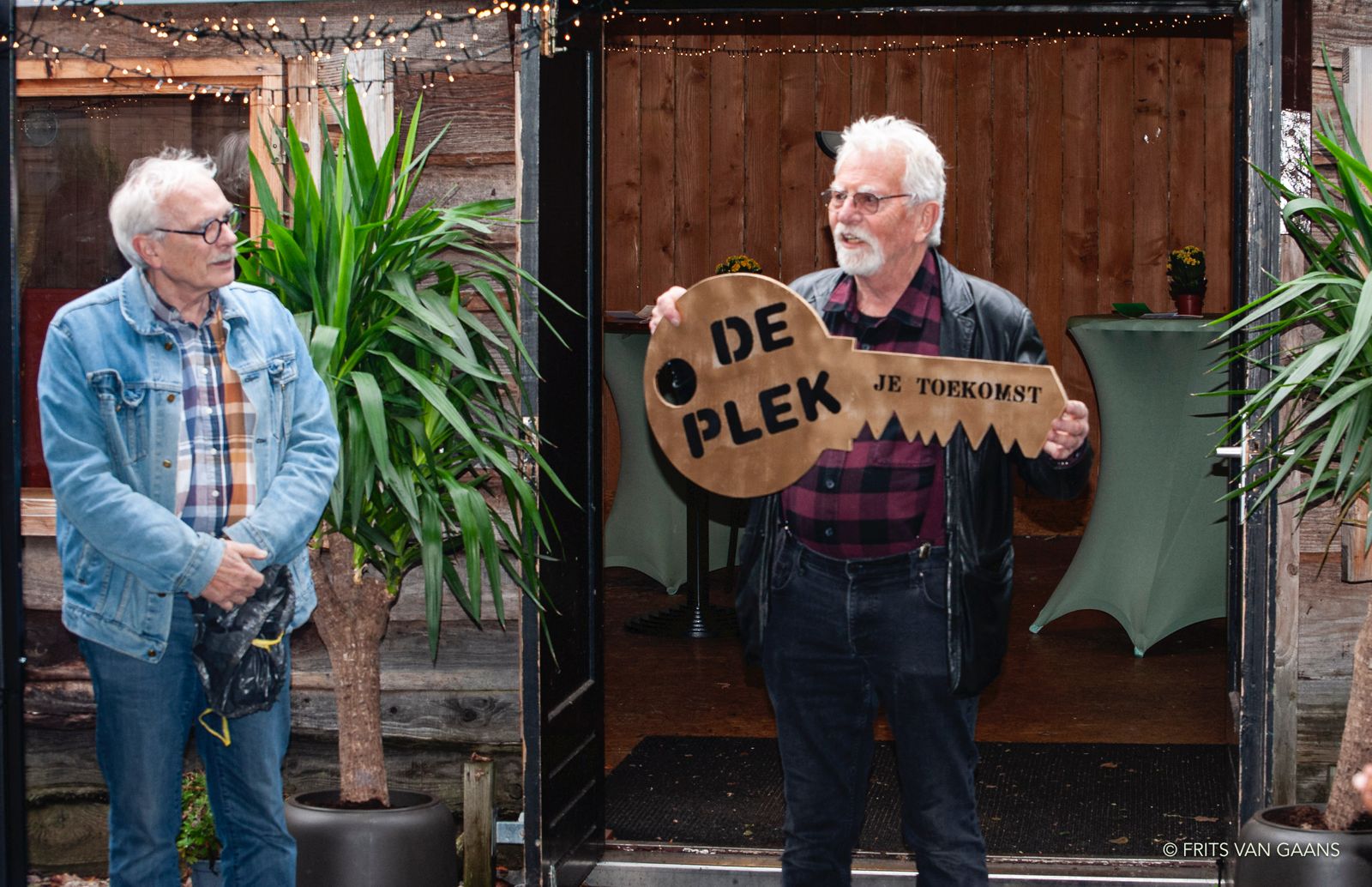 Dé Plek in Loosduinen is geopend – TV Loosduinen